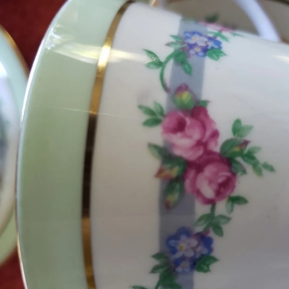 Aynsley | Dining | Rare And Beautiful Aynsley Cups And Saucers 4sets ...